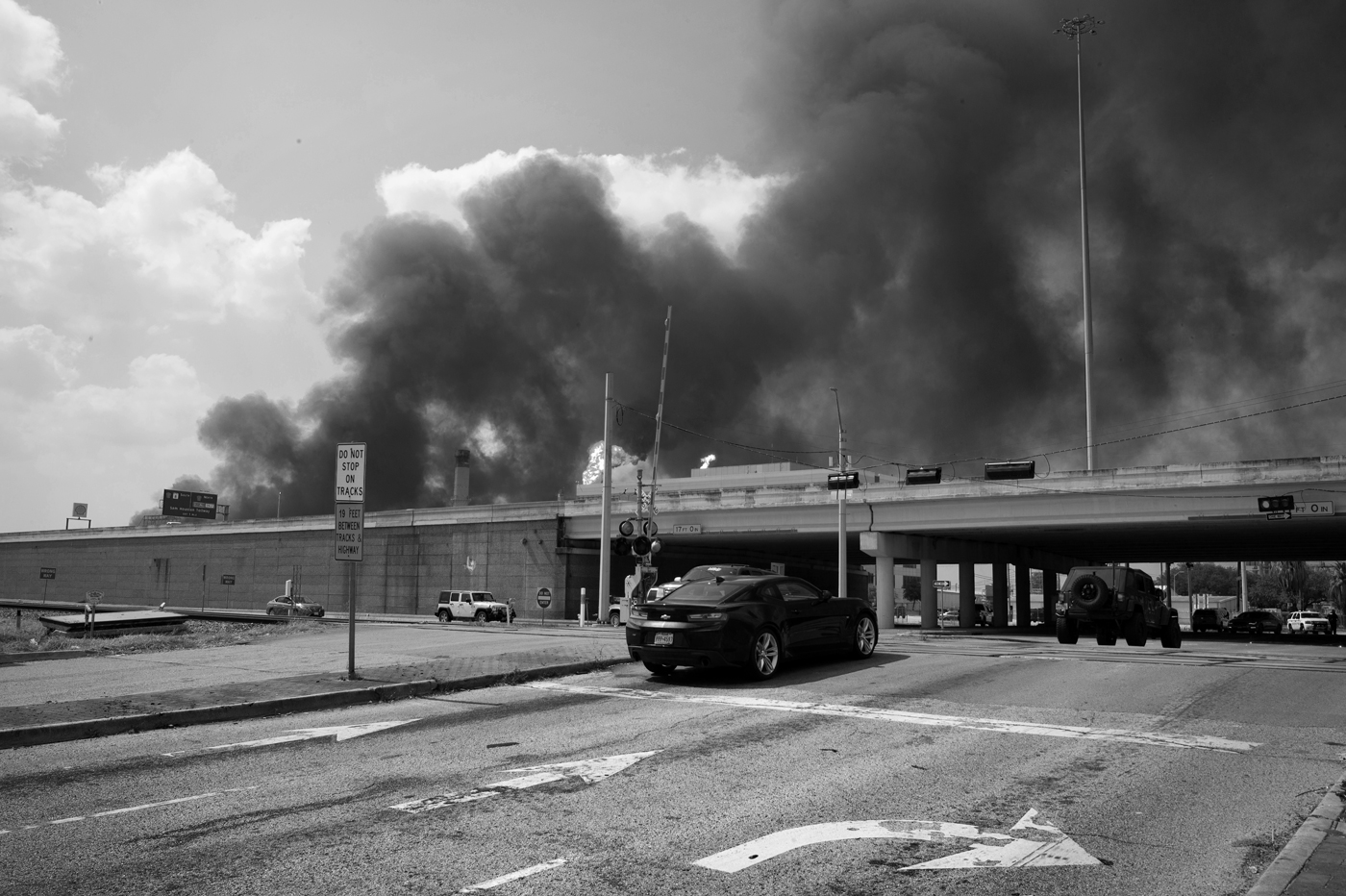 How we documented the Shell Deer Park fire through photos