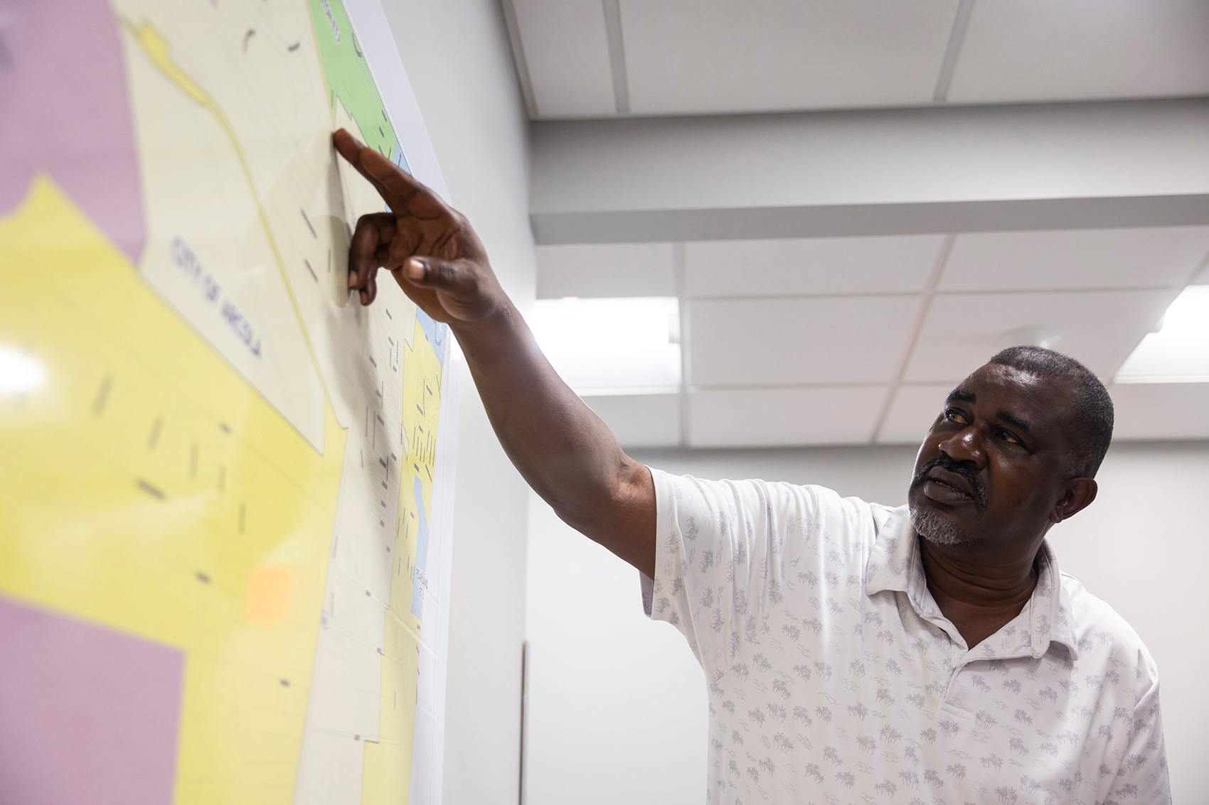 Arcola city council members sue mayor, city manager