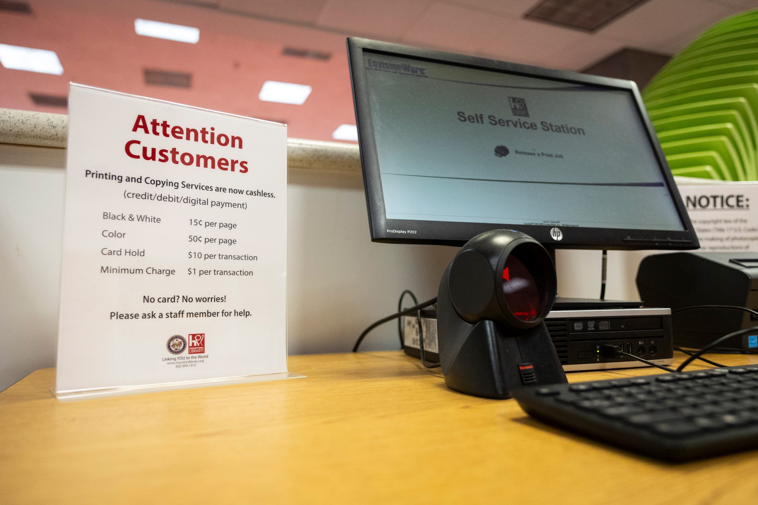 Houston libraries will charge for printing services again