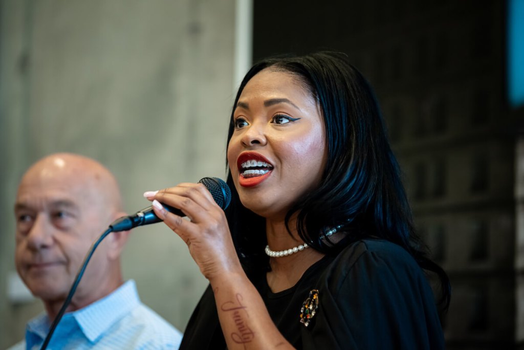 Mayor candidates cite public role in Houston transportation