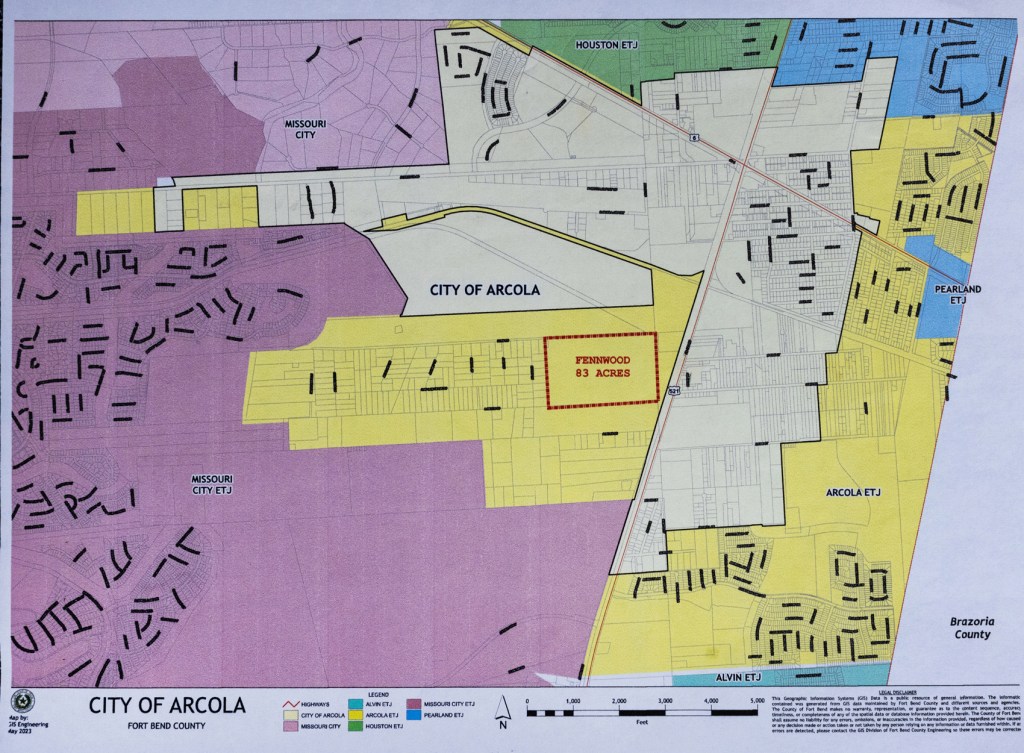 Land battle between Fort Bend County, Arcola ensues