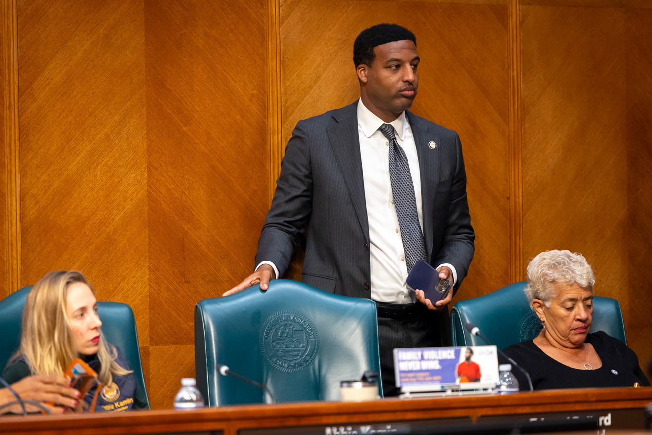 Houston City Council delays votes on budget, HFD settlement