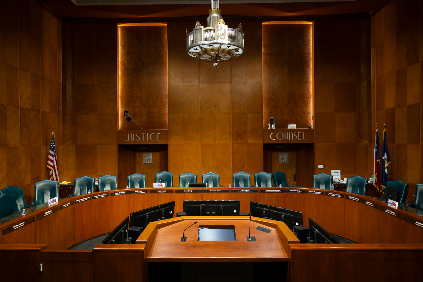 Houston election results: Hollins, Sanchez lead controller race