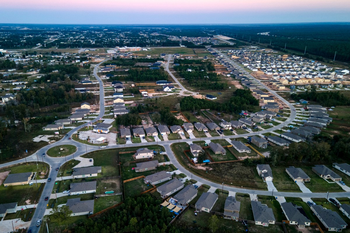 Gobierno demanda a Colony Ridge por préstamos abusivos