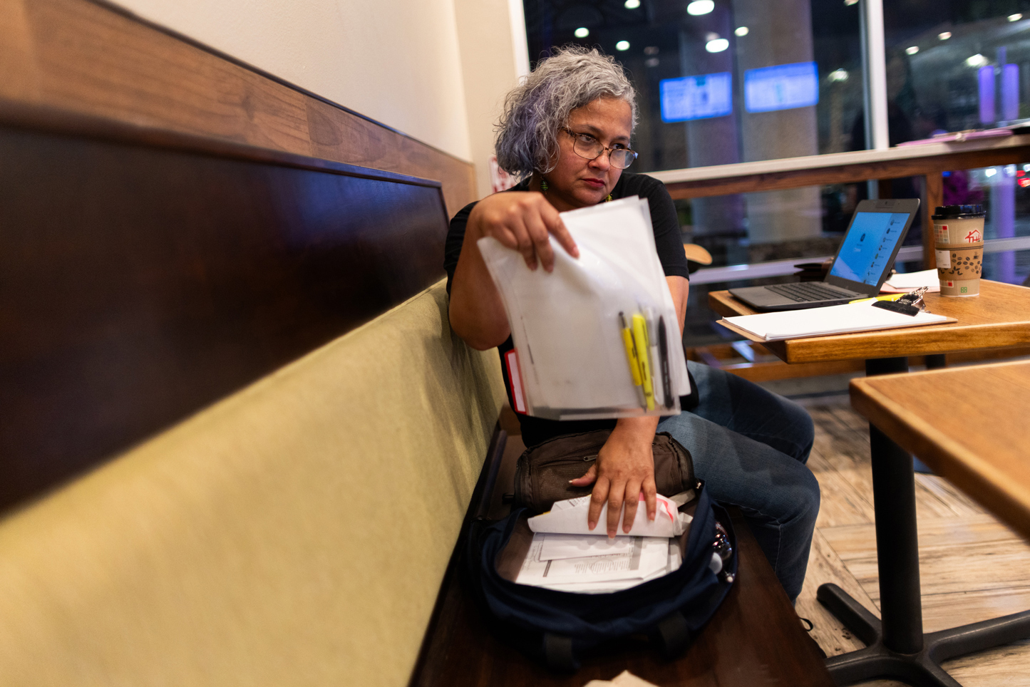 Why did HISD end program that gave 56,500 students internet?