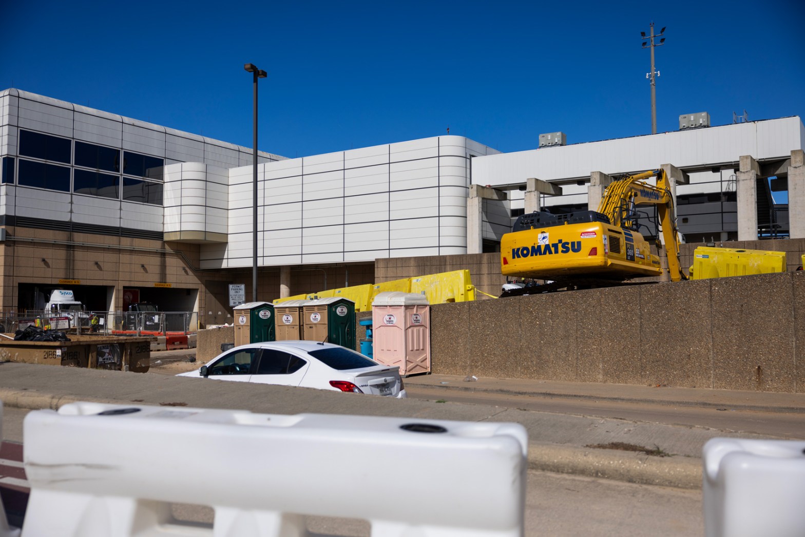 Houston airport construction to continue at least to 2026
