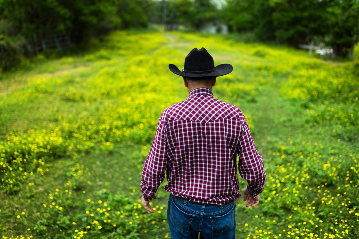 Who is Bob Kahla? Get to know Chambers County’s cowboy poet