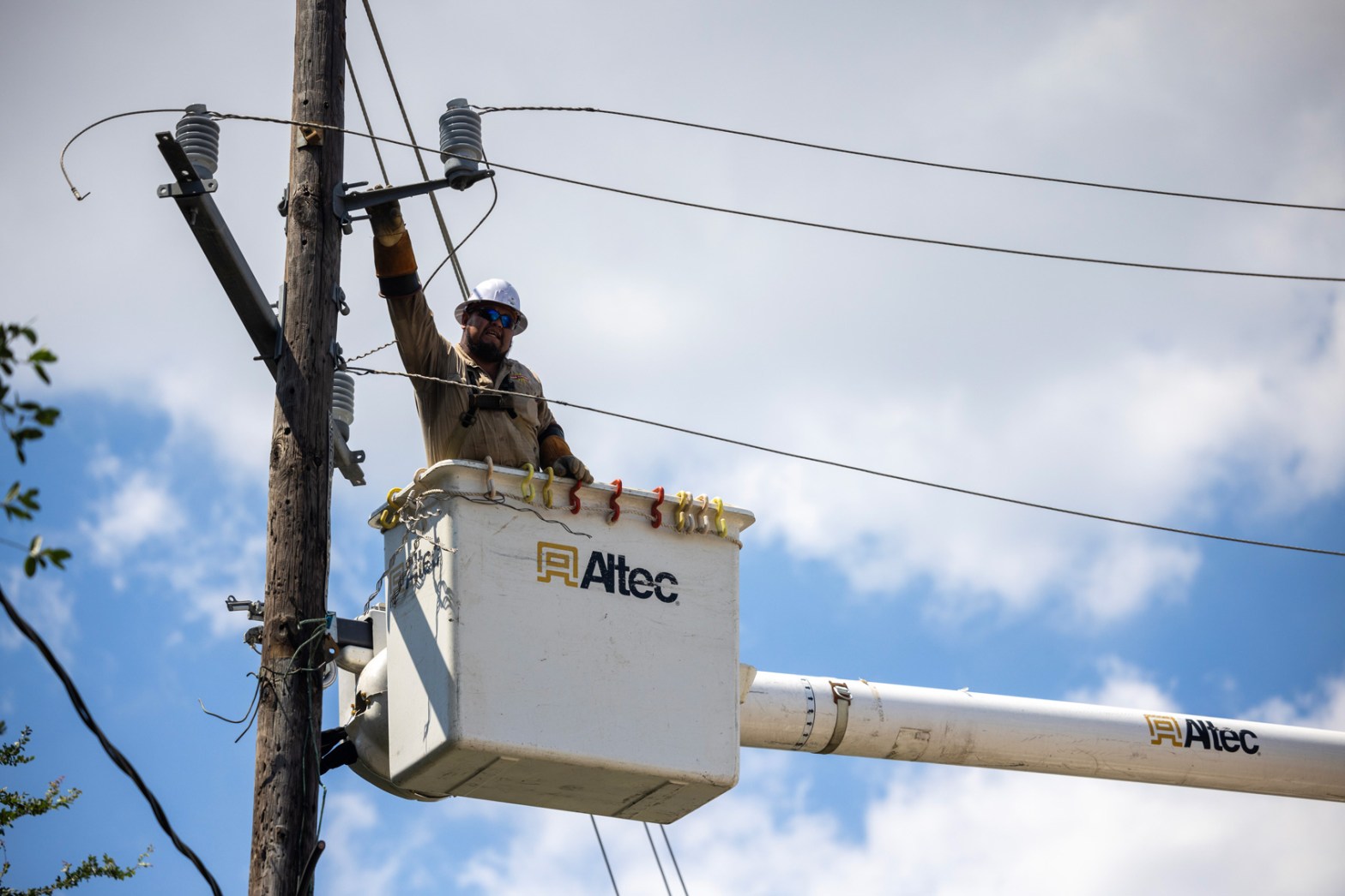 CenterPoint’s Houston power outage map still down as Beryl looms