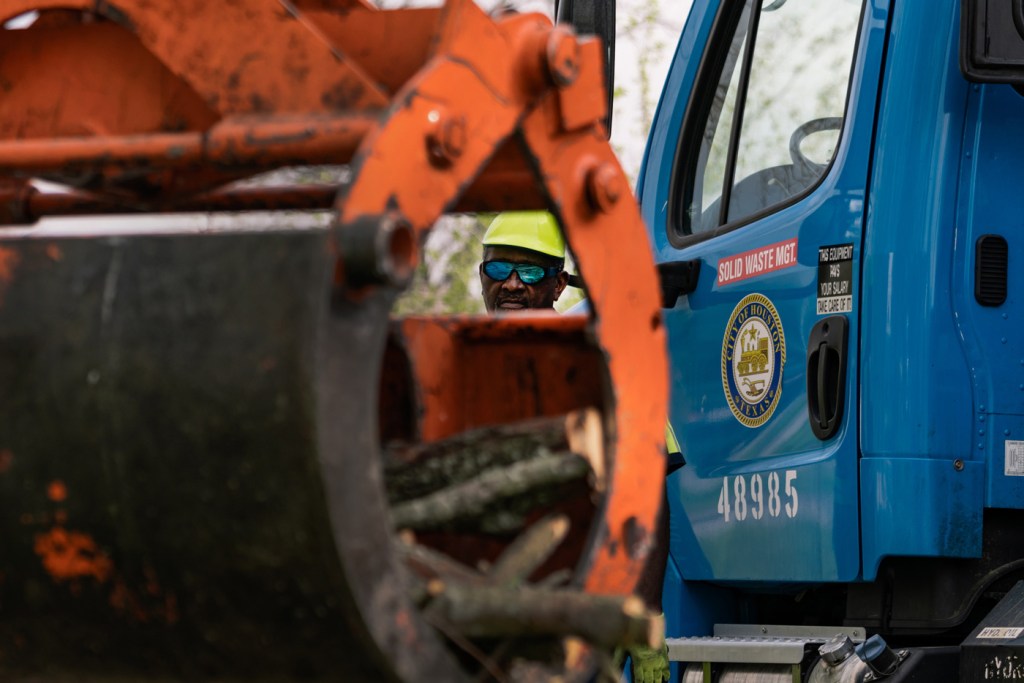 Column: Houston’s solid waste department needs a trash fee