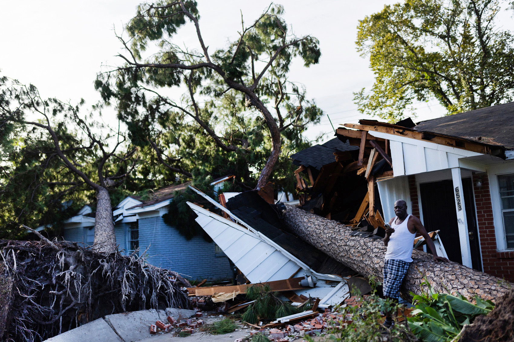 How to prevent getting scammed after natural disasters