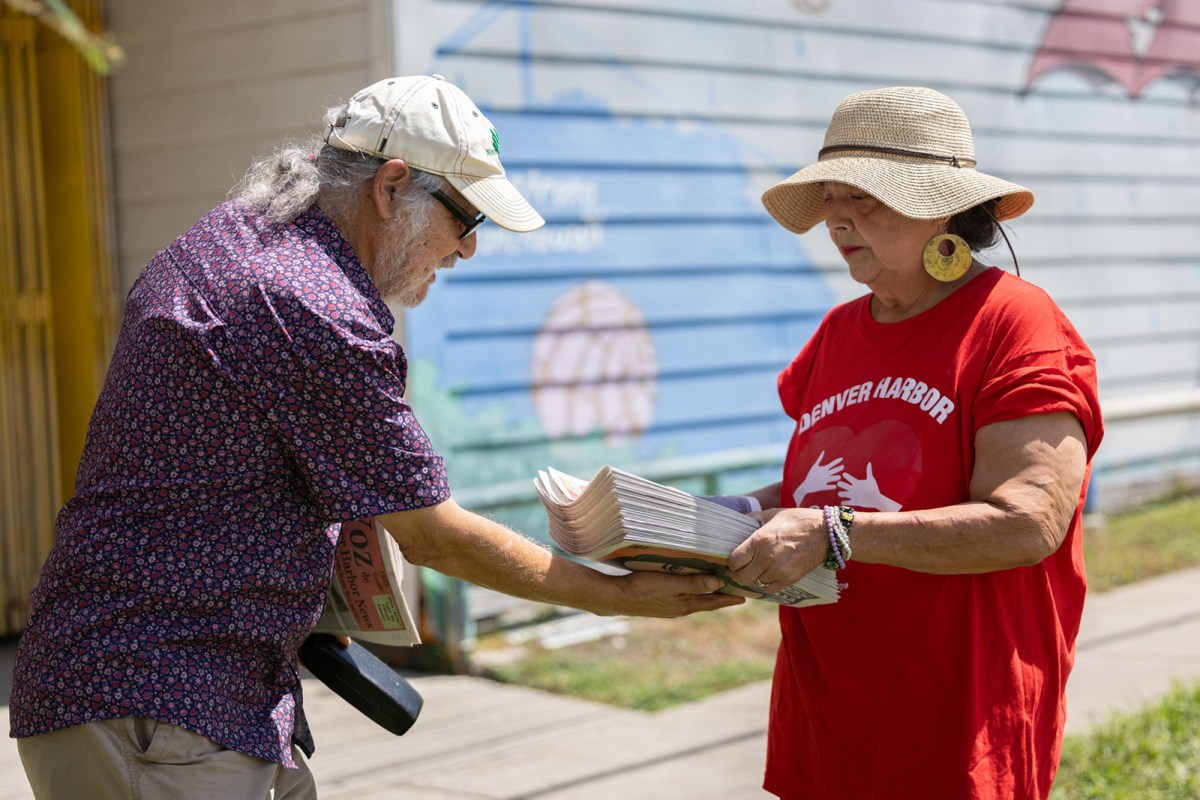 La Voz de Denver Harbor launches as bilingual newspaper
