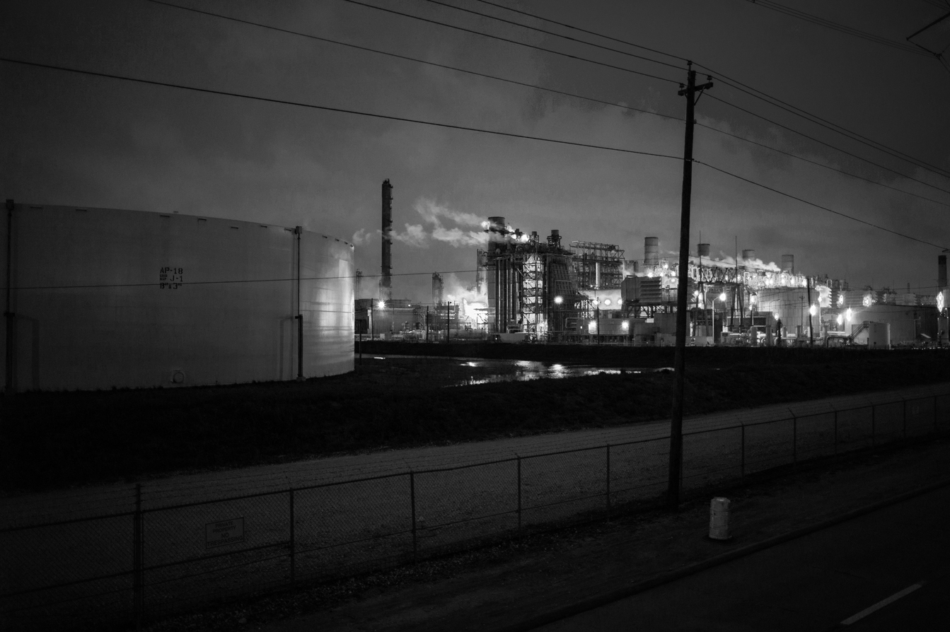 One dead, several injured after chemical release in Deer Park