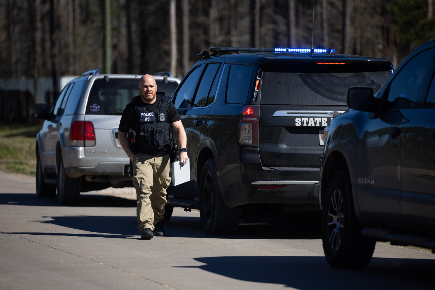 Feds raid Colony Ridge in search of criminals, Abbott says