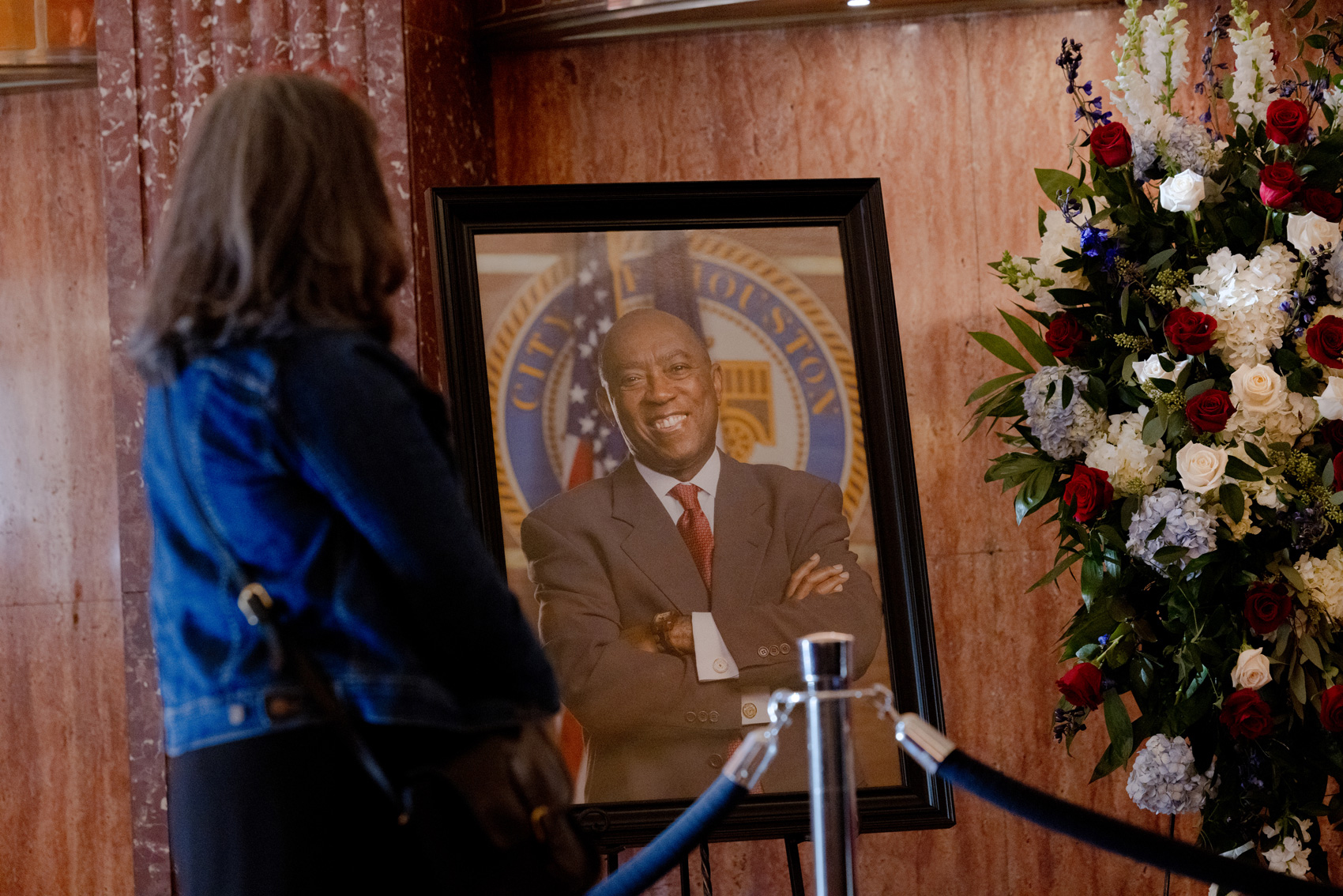 Hundreds gather to remember Houston Mayor Sylvester Turner