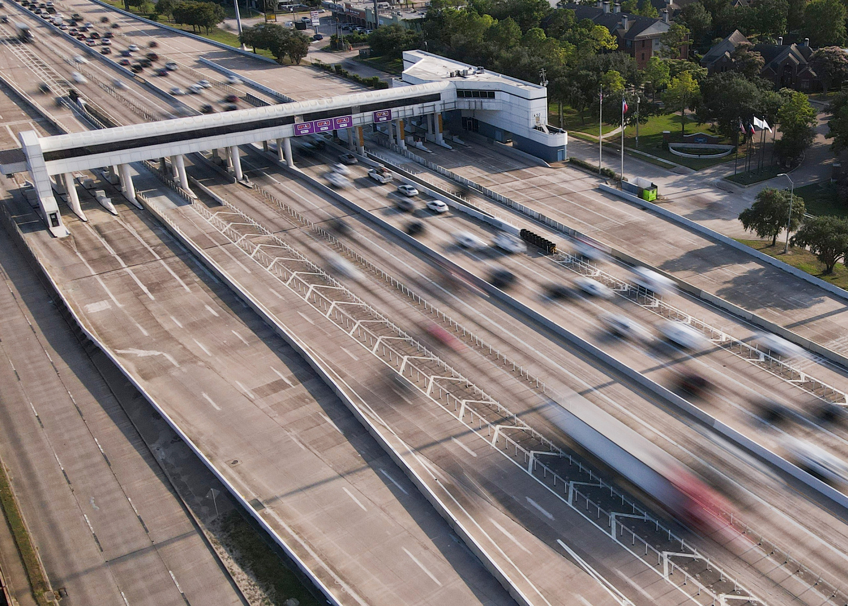 Bill would divert Harris County toll road funds to Houston